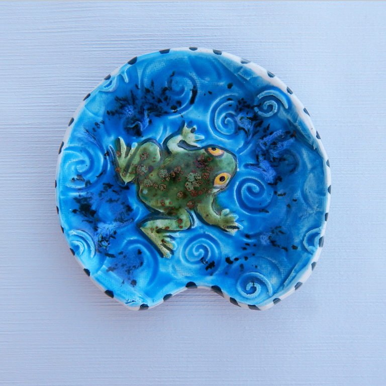 Frog spoon rest has a raised spotted green frog on aqua swirl glaze. It ...